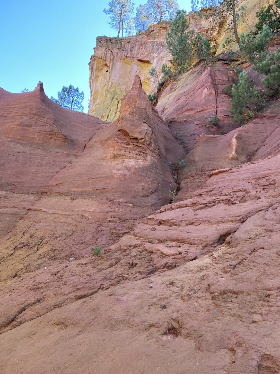 Le sentier des Ocres de Roussillon dans le Luberon - Bouge Ta Tribu